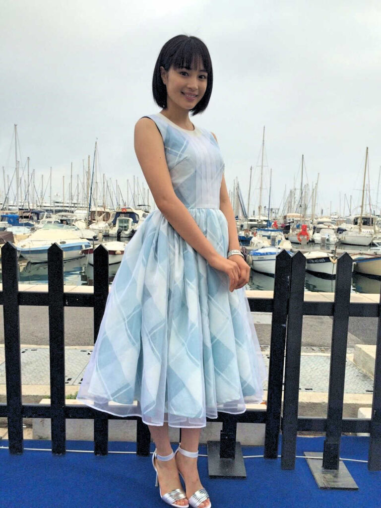 画像大量！芸能人の結婚式・お呼ばれパーティドレスコーデ22選 - Koimana